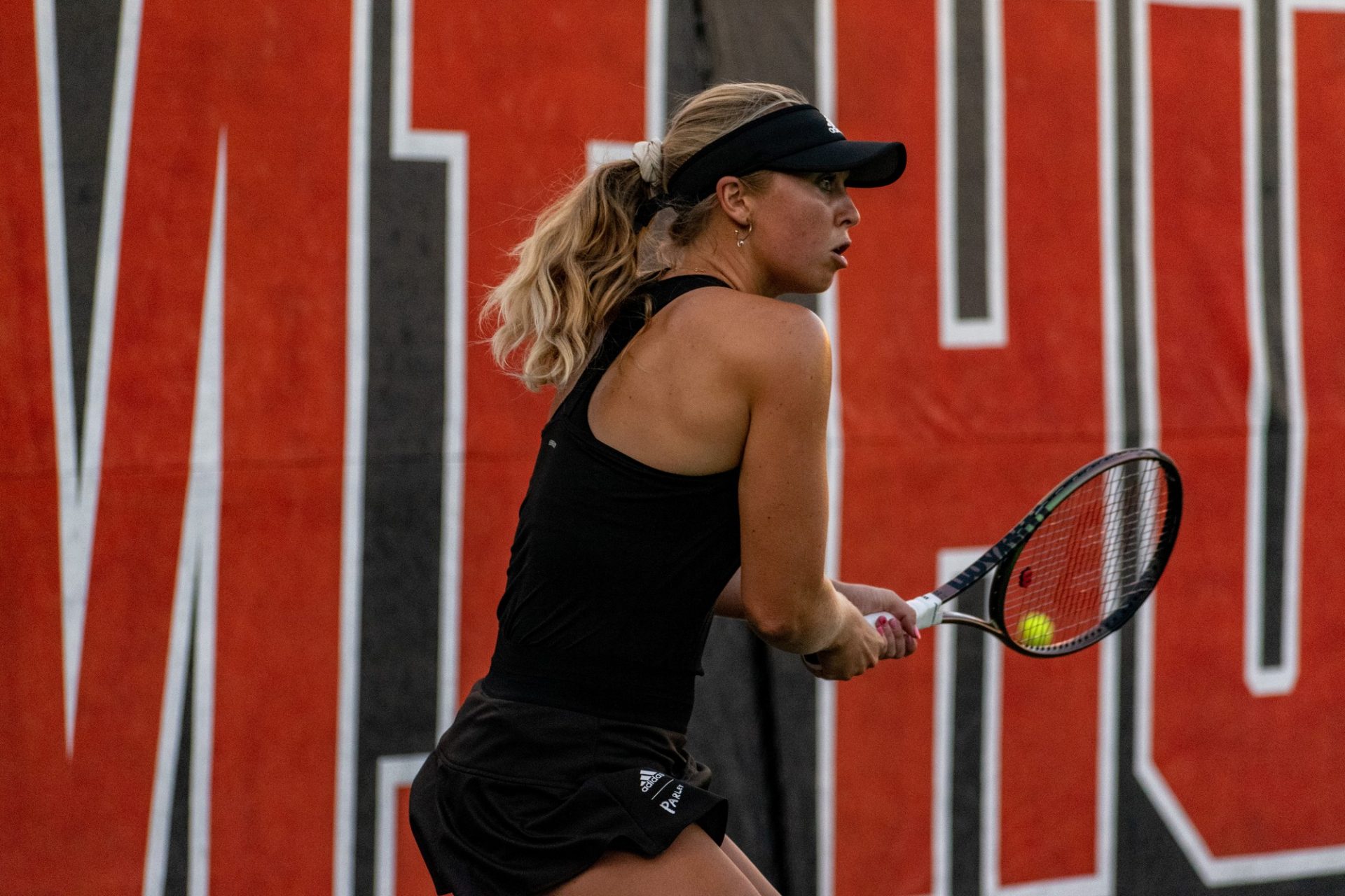 Richardson hands Navarro her second collegiate loss, Miami women’s ...