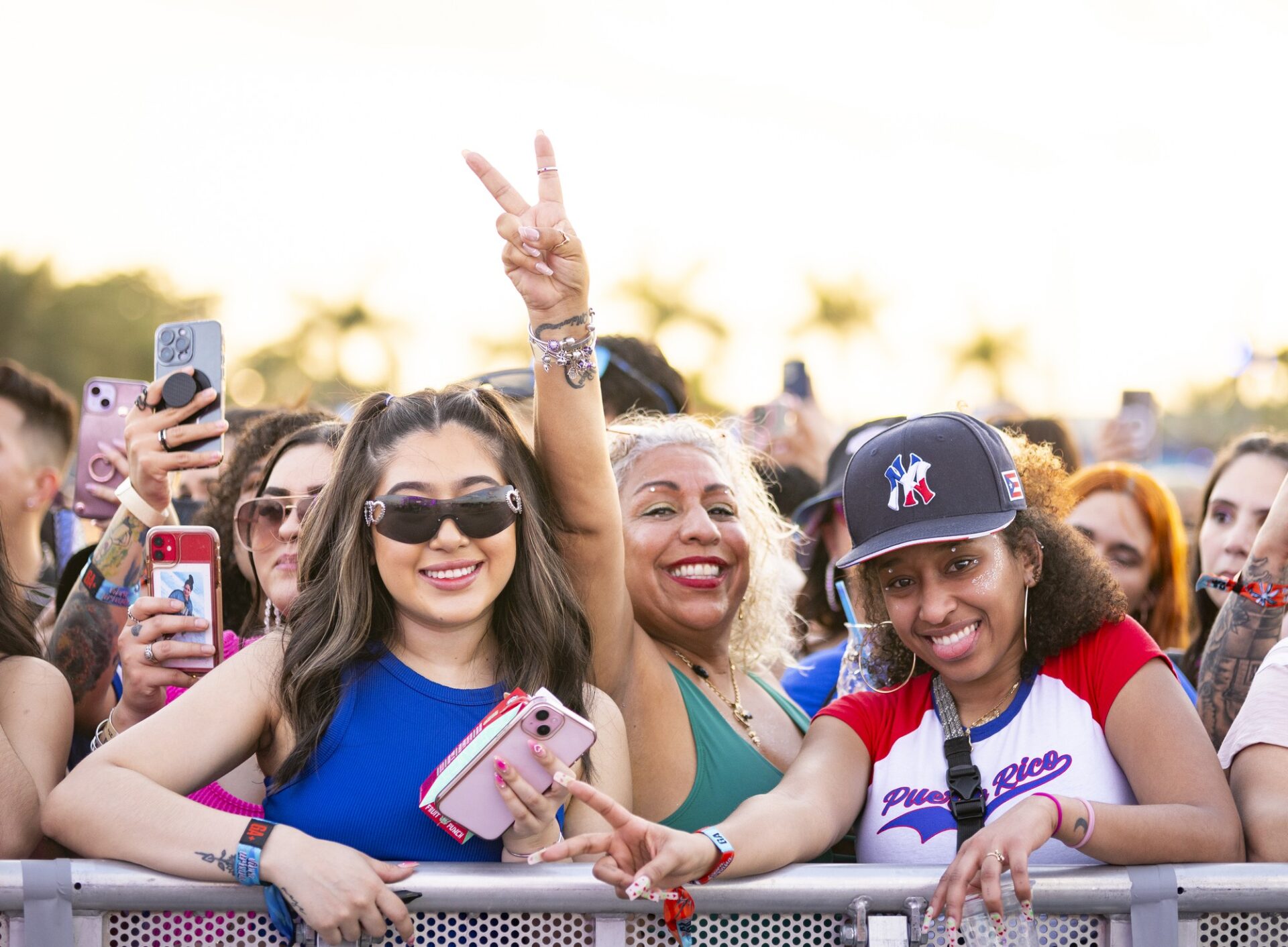 Gallery: Vibra Urbana Music Festival - The Miami Hurricane