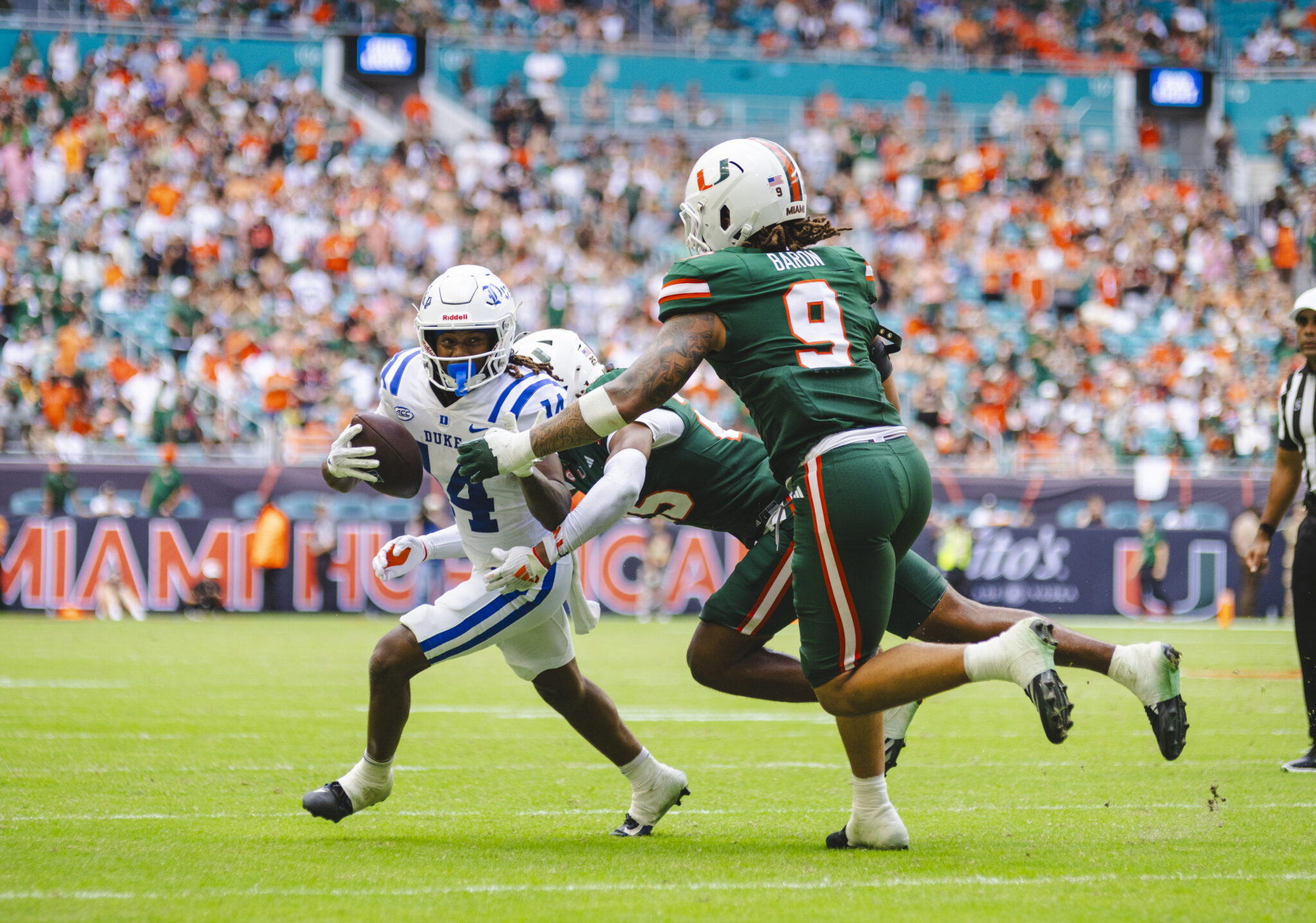 Xavier Restrepo passes Santana Moss for Miami’s all-time receiving ...